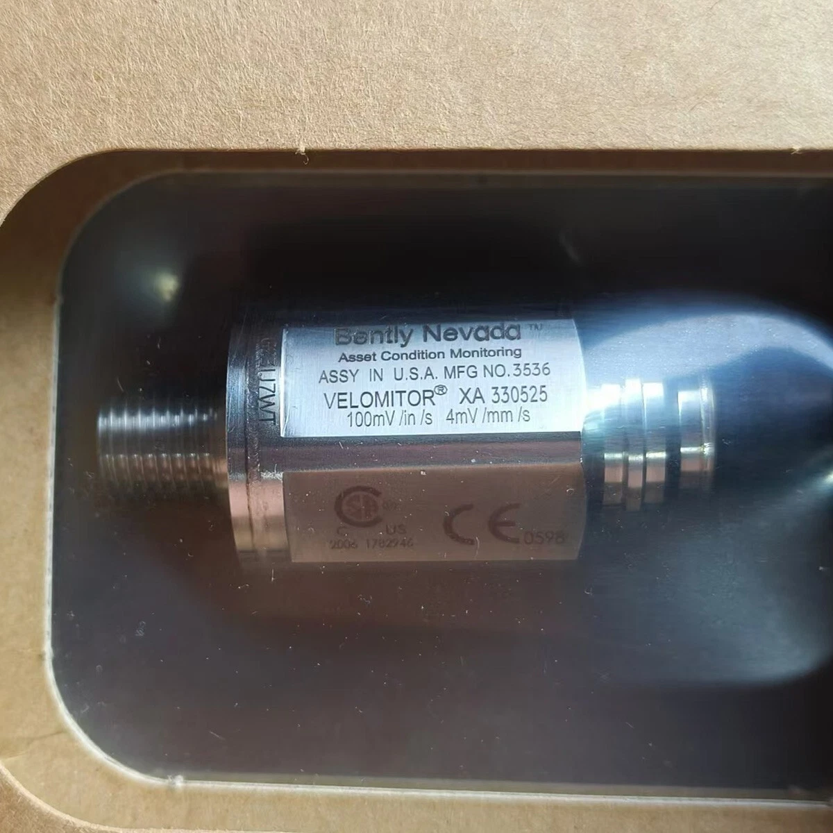 Bently Nevada 330525-00 Velomitor XA Piezo-velocity Sensor - sumsetintl